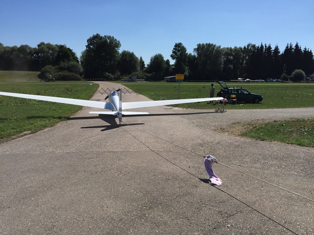 ASK 14 mit Hirth F23 - www.ask14.org